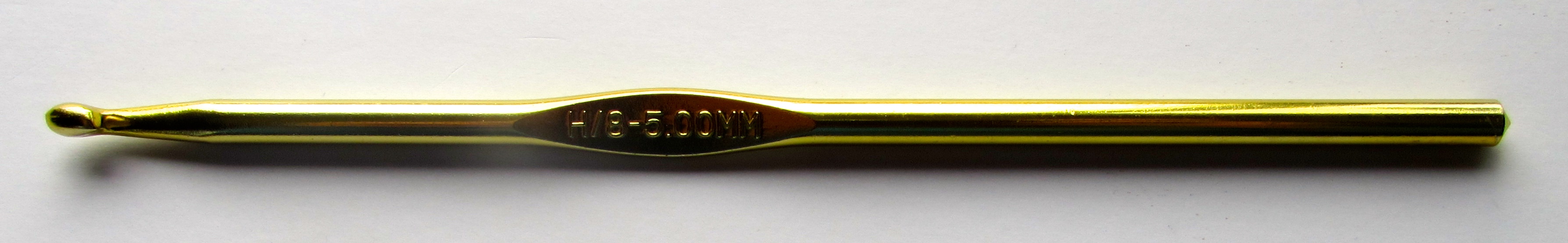 Beginner Crochet Guide: Choosing Your First Hook with Confidence